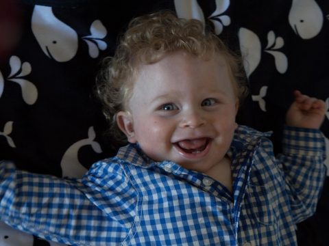Angelman's syndrome: Τα μονίμως χαρούμενα παιδιά - Truemed.gr